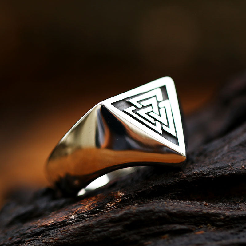 Valknut Ring Triangular Signet Ring Minimalist Ring – XY ELEMENT